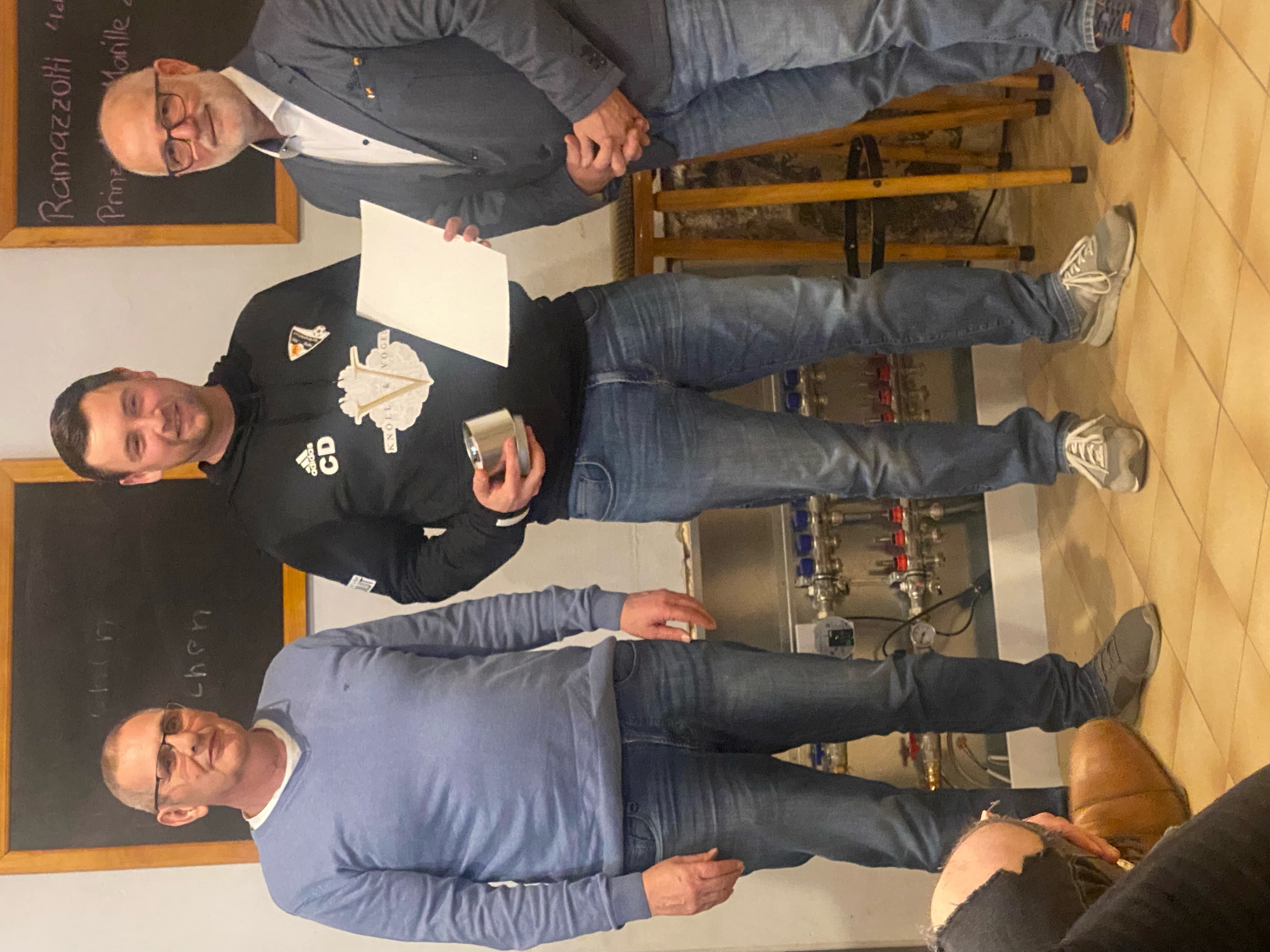 DFB-Sonderehrung für Christian Driess: Schiris mit weiterem ...